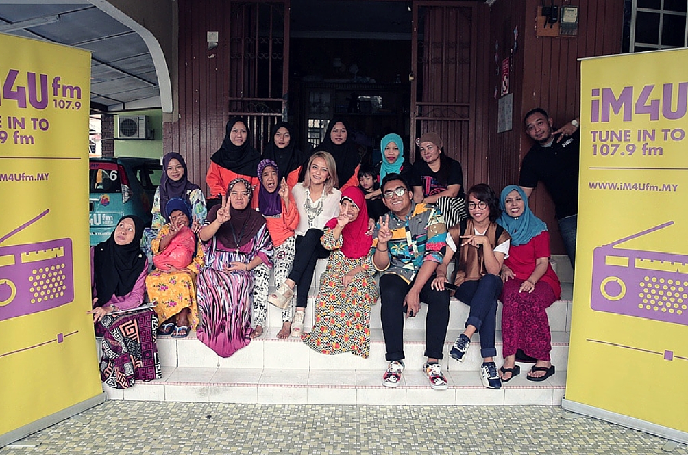 Sazzy Falak Collaborates with iM4U to Help Bring Joy to Those in Need ...