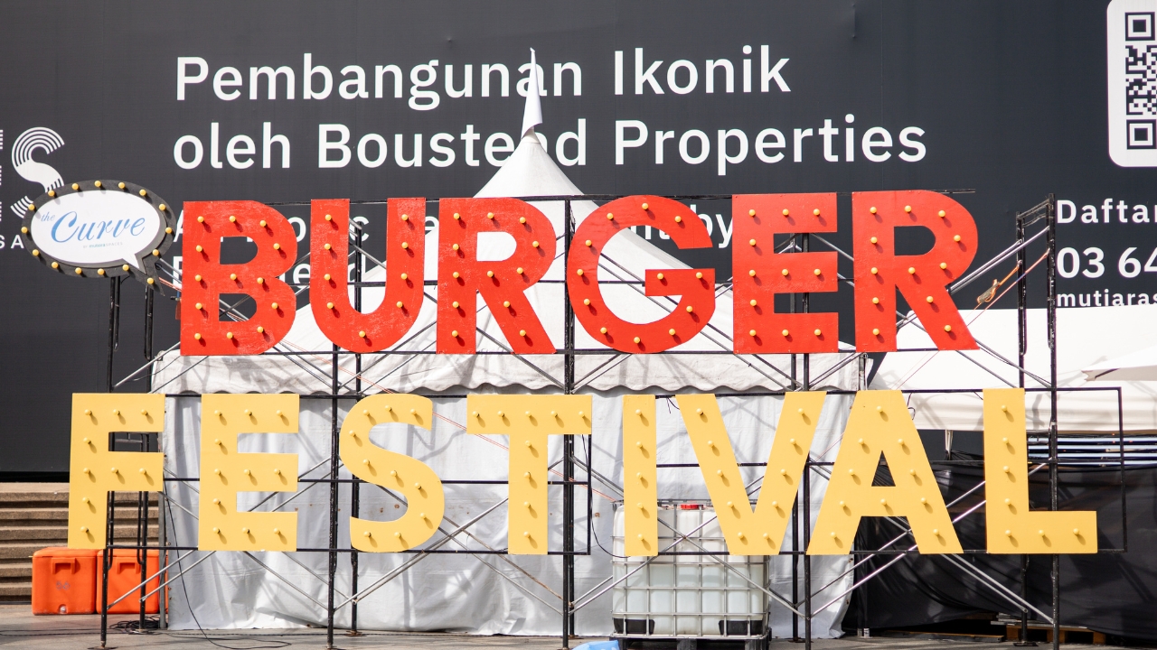 #FoodiesLife: The Curve Jadi 'Burger Heaven'! 7 Sebab Korang Patut ...