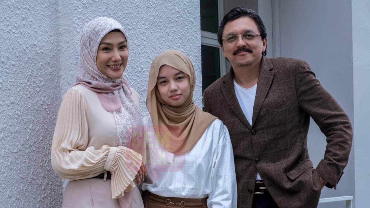 "Sekarang Ni Ada 'Berlian' Dalam Mulut Dia..." - Erra Fazira Restu ...