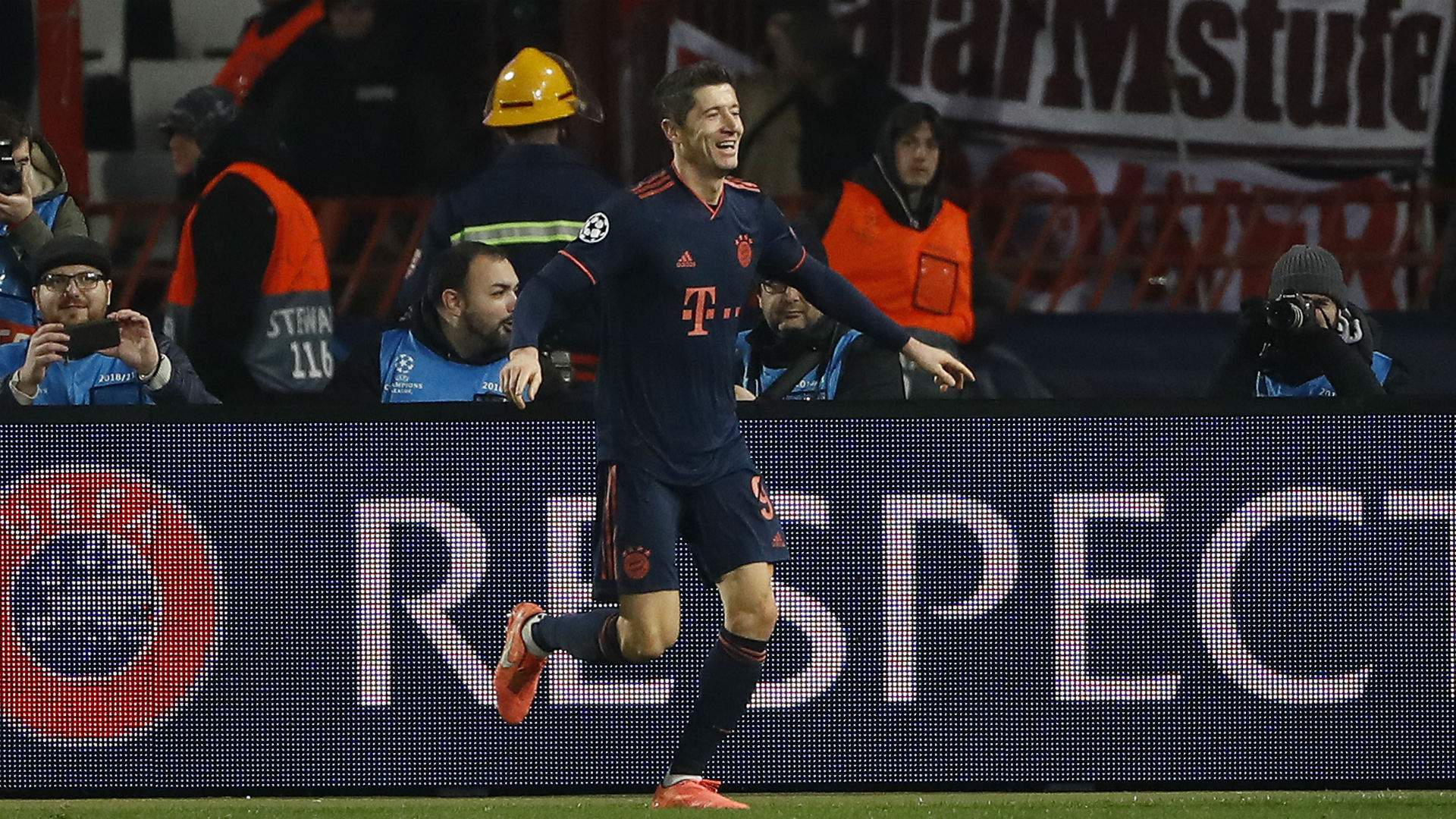 Red Star Belgrade 0-6 Bayern Munich: Sensational four-goal Lewandowski ...