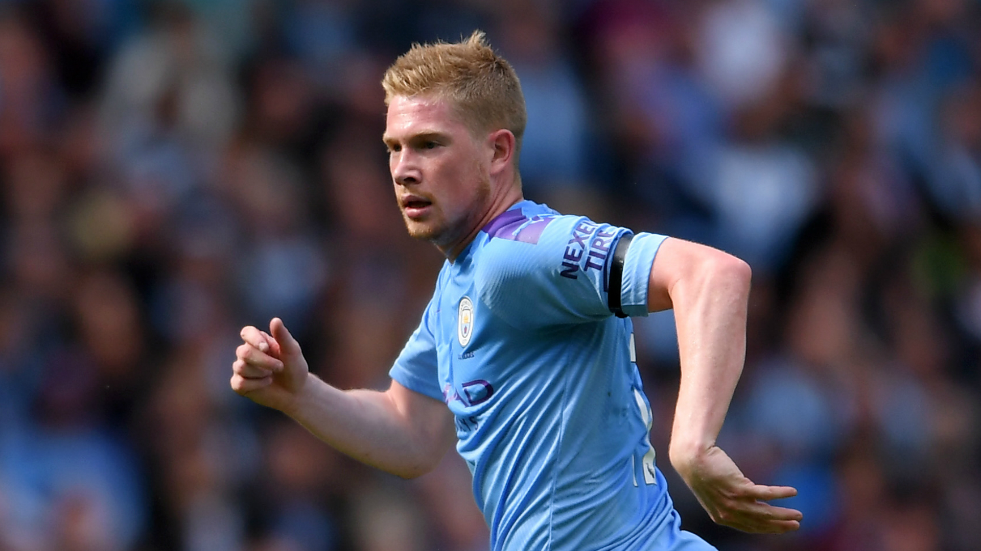 Kevin De Bruyne signs Man City extension to 2025 | Stadium Astro English