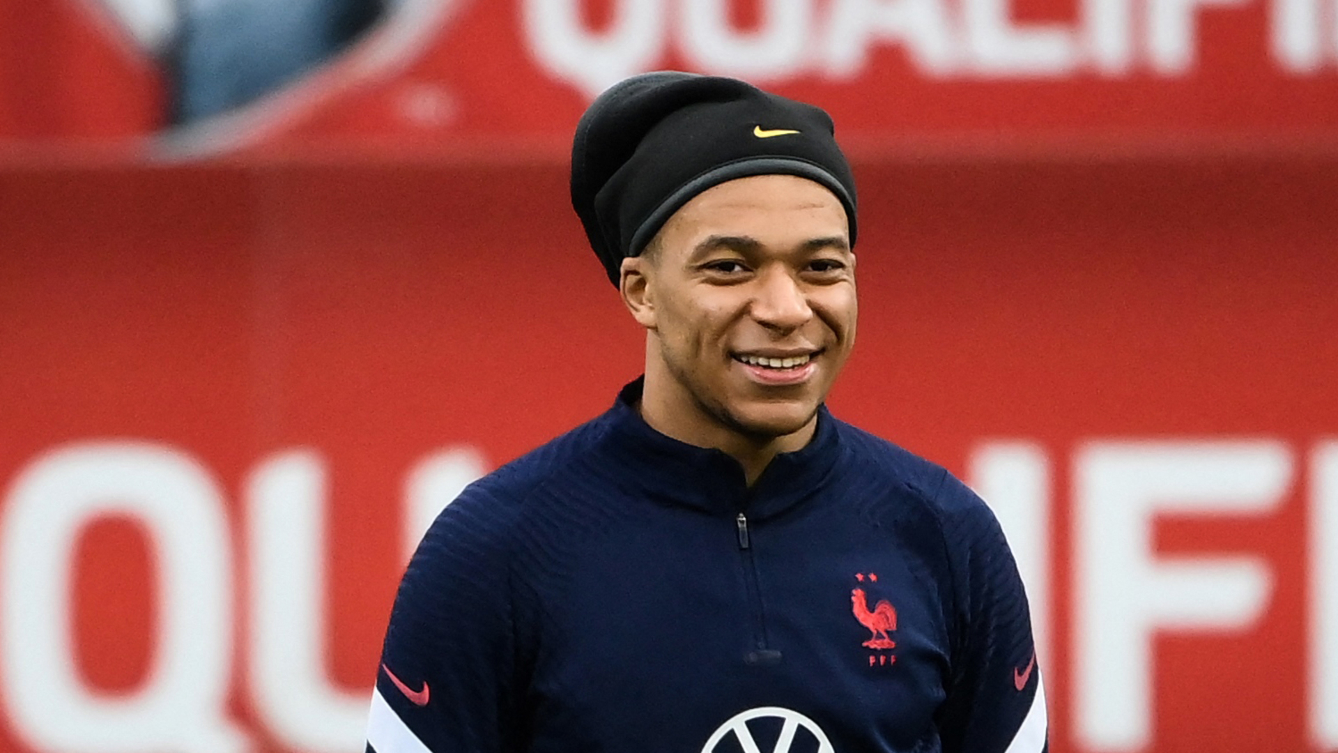 Mbappe cannot be satisfied with France performances, says Deschamps ...