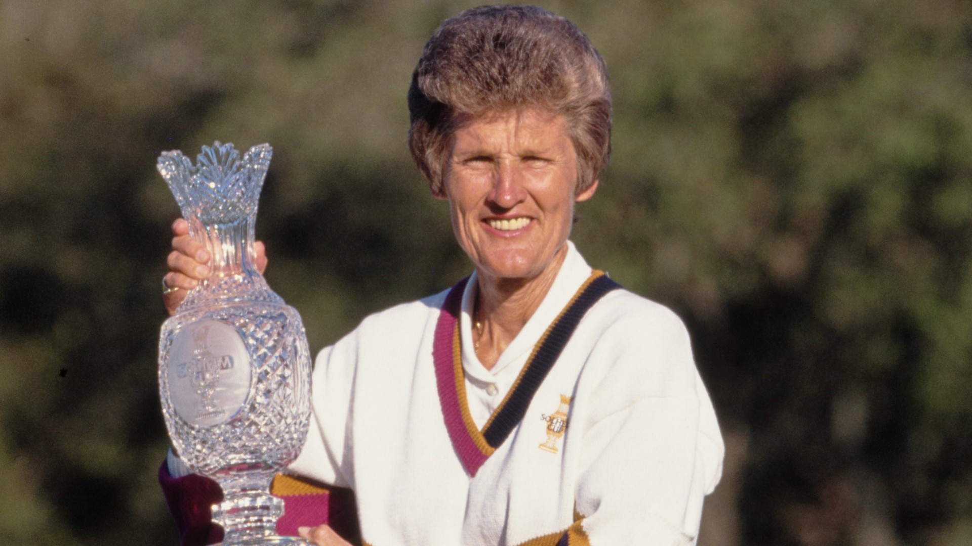 Record-breaking Whitworth dies aged 83 | Stadium Astro English