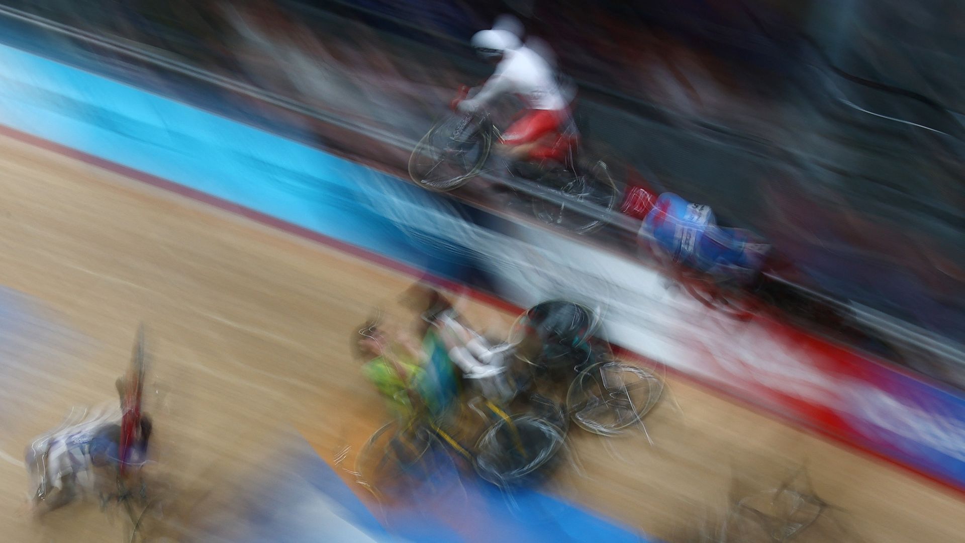 Commonwealth Games cycling shock as Olympic champion Matt Walls crashes ...