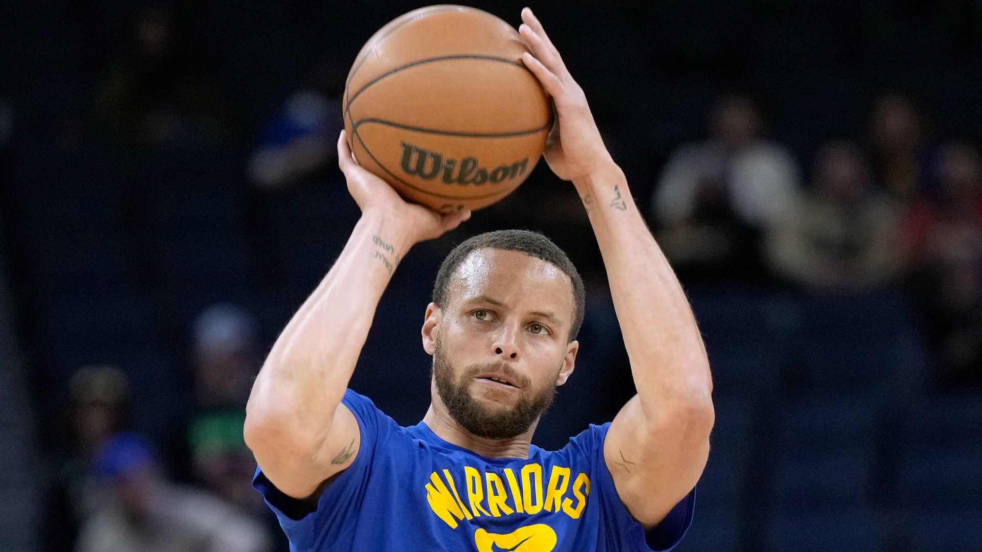 Warriors to re-evaluate Curry foot sprain 'in two weeks' | Stadium ...