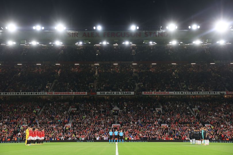 Kemangkatan Ratu Elizabeth: Manchester United batalkan sidang media ...