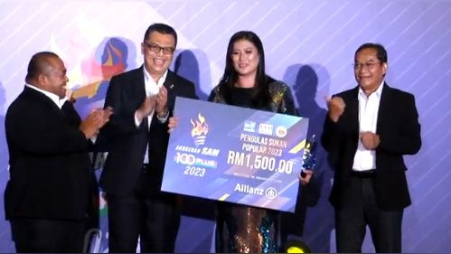 Lukman Salleh, Suzana Basri, Zulhelmi Zainal Azam rangkul Anugerah SAM ...