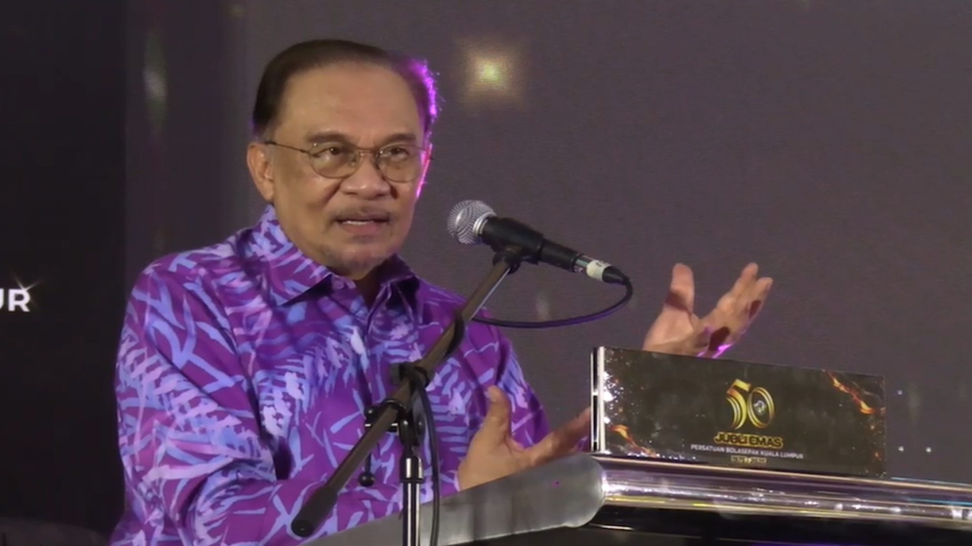 Perdana Menteri Malaysia umum RM1j untuk KLFA | Stadium Astro