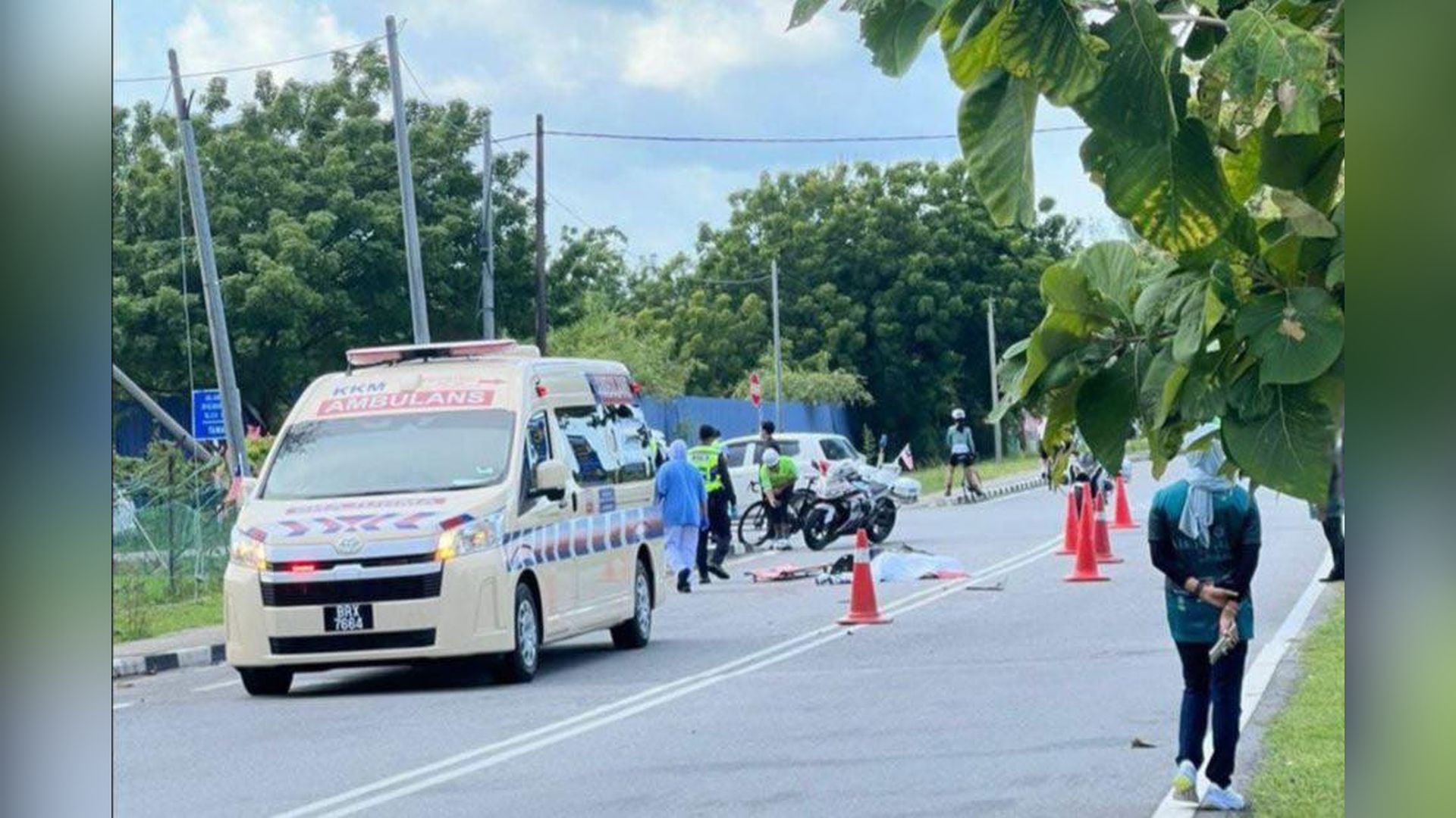 Pelumba basikal maut berlanggar dengan kereta di Langkawi | Stadium Astro