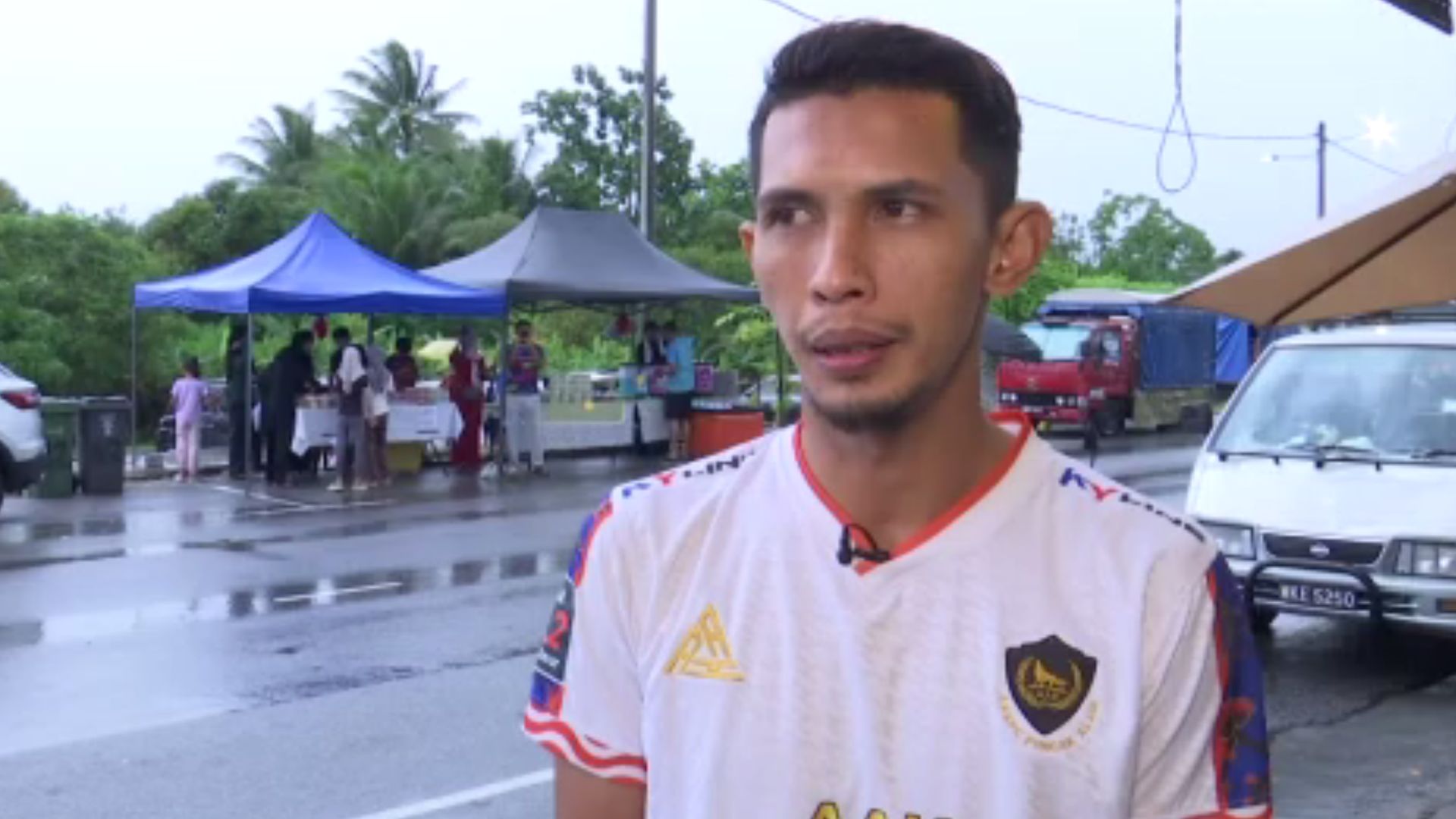 Bekas bintang Negeri Sembilan jual laksa, tunggu kontrak baru bersama ...